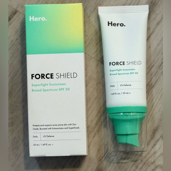 HERO | Bath & Body | Force Shield Superlight Sunscreen Spf 3 Green ...